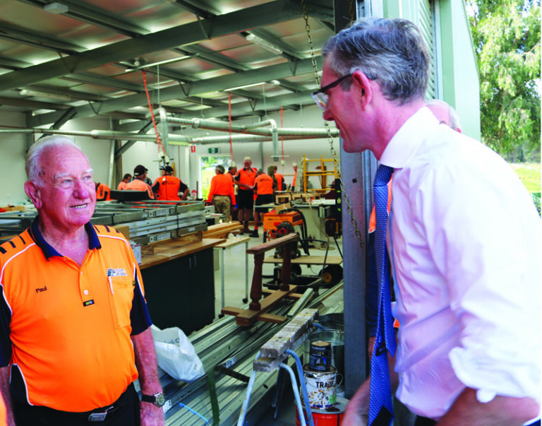 A visit by the Premier to the St Clair Men’s Shed - Nepean News